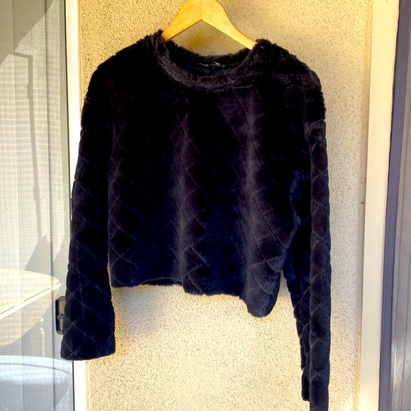 Zara | Tops | Zara Black Cropped Furry Top | Poshmark